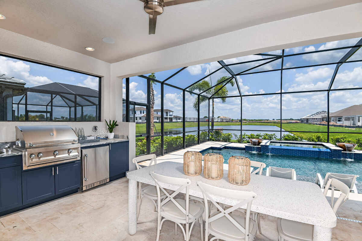 Lanai Décor | Welcome to Better - M/I Homes